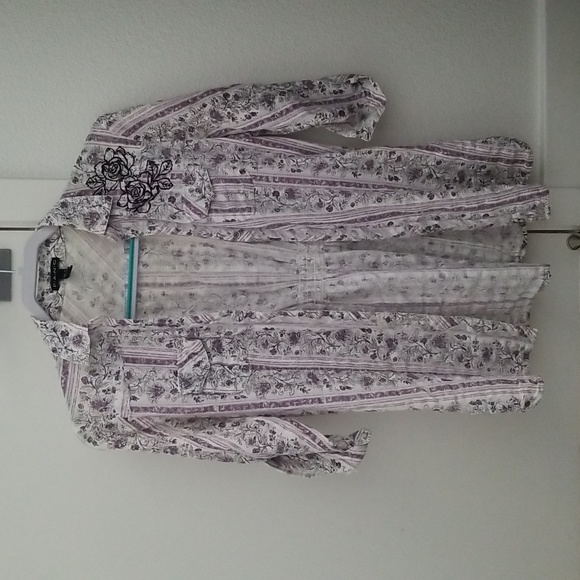 FANG | Tops | Fang White And Purple Floral Button Down | Poshmark